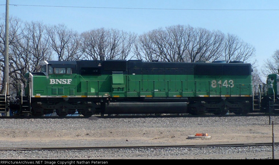BNSF 8143
